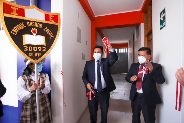 MÃ¡s de 600 estudiantes de la I.E. Enrique Rosado ZÃ¡rate de Sicaya ...