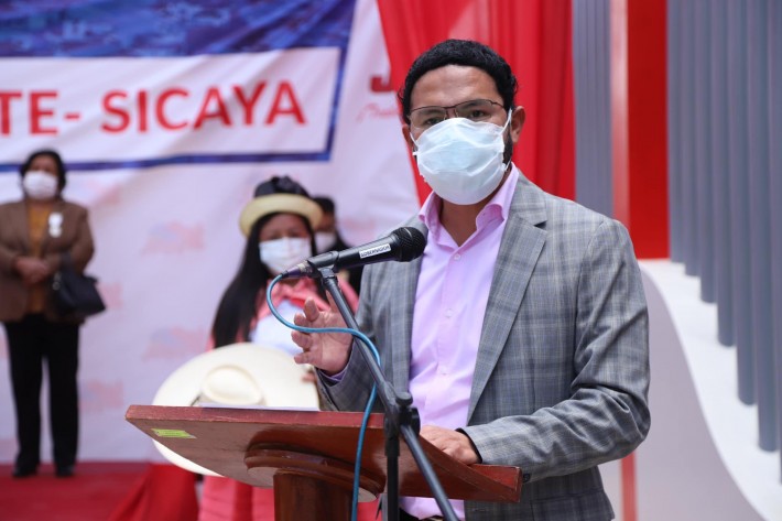 MÃ¡s de 600 estudiantes de la I.E. Enrique Rosado ZÃ¡rate de Sicaya ...