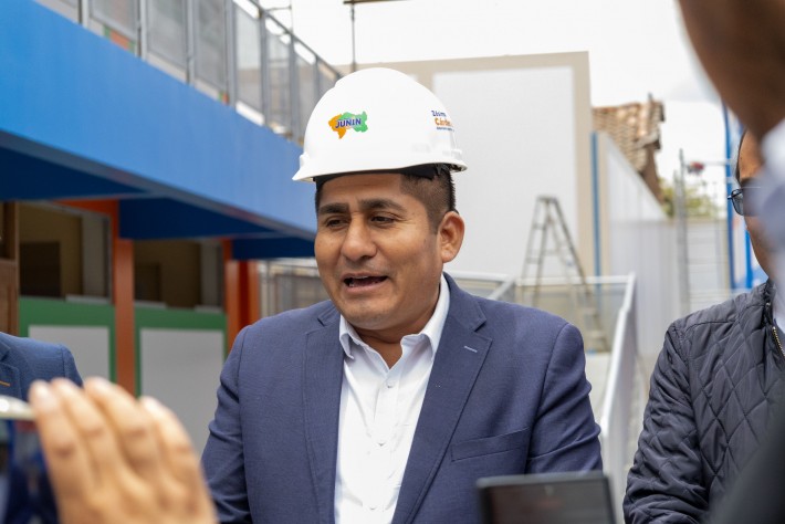 ENTREGA DE OBRA DE LA REVOLUCIÓN EDUCATIVA EN CHUPACA | Gobierno ...